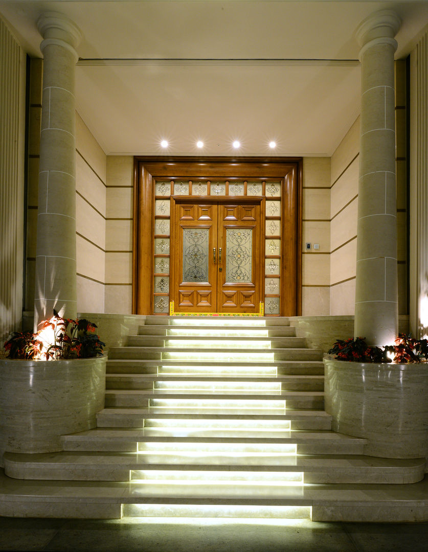 10 spectacular double door designs for home entrances | homify