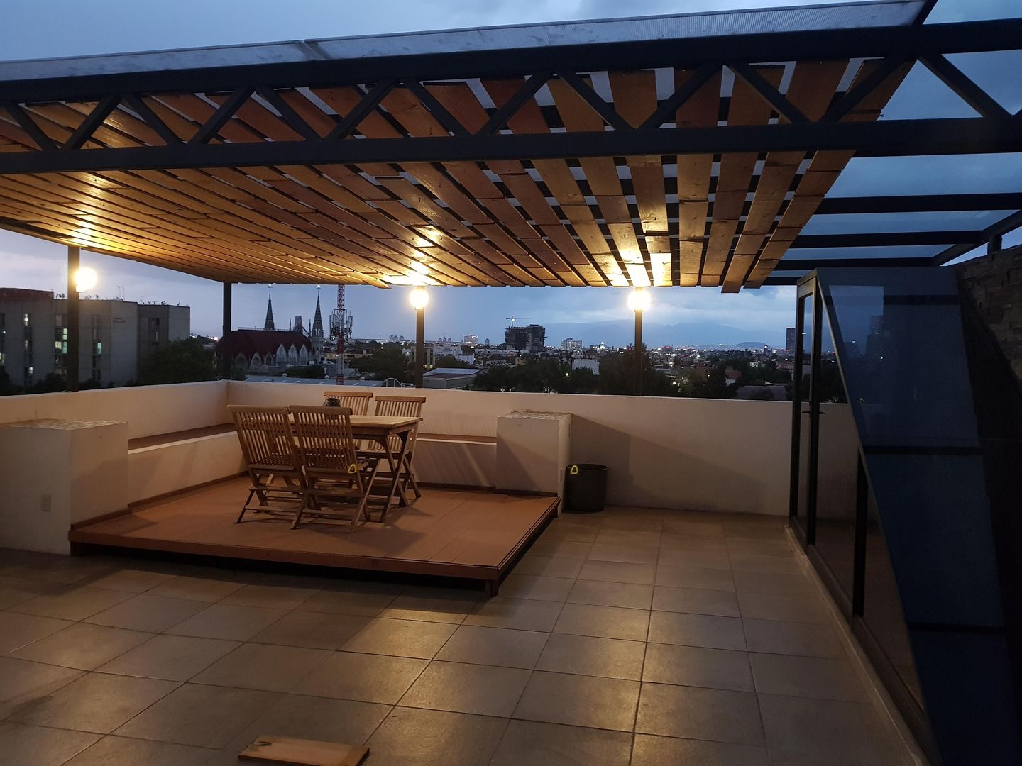 Remodelación de una terraza que...¡está en la azotea! | homify