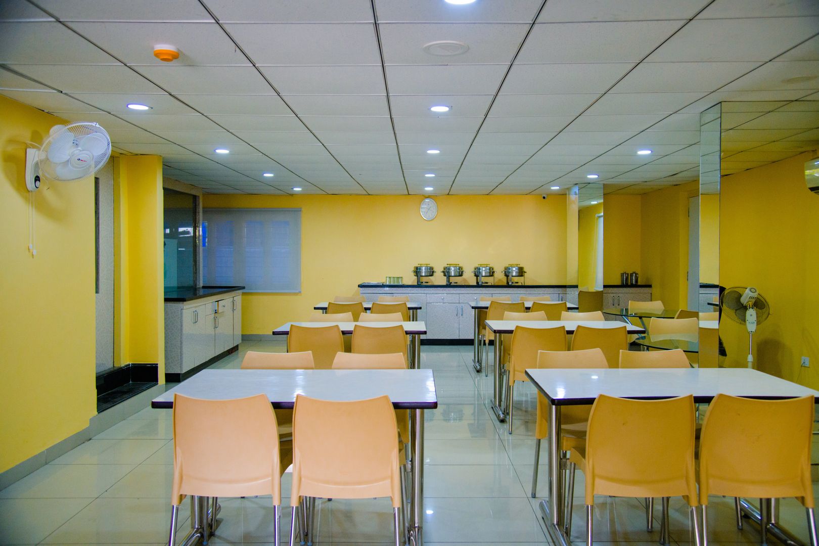 Modern Design of a Serviced Apartment in Hyderabad Displays Excellent ...