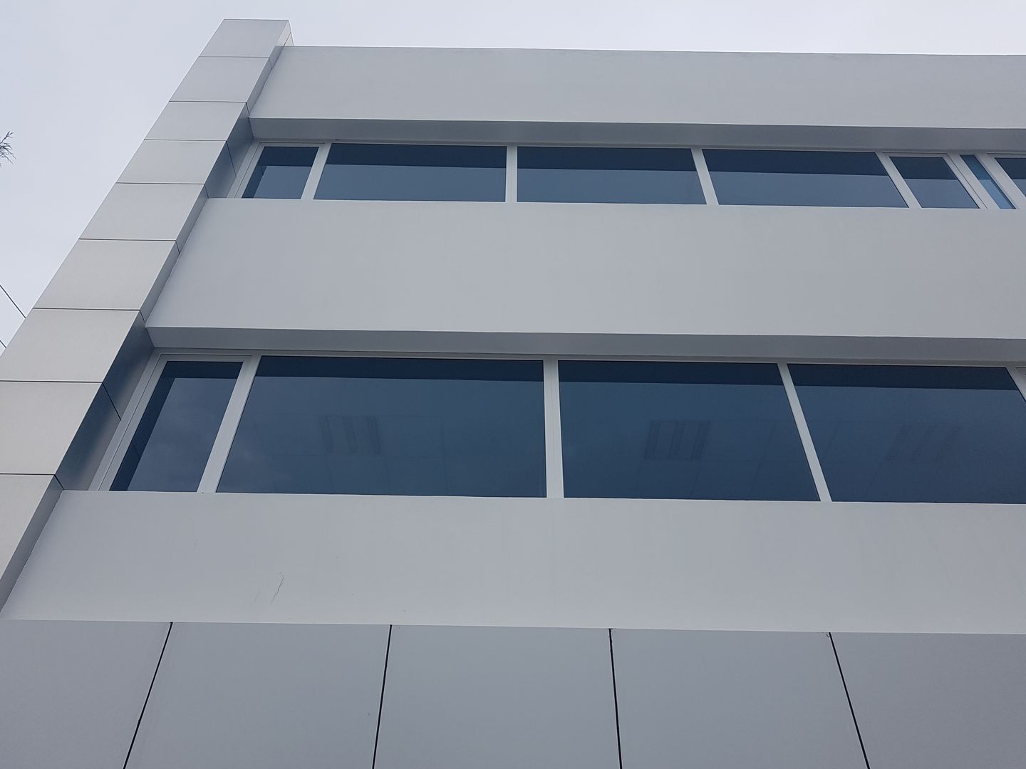 Edificio estilo industrial construido en Amozoc | homify