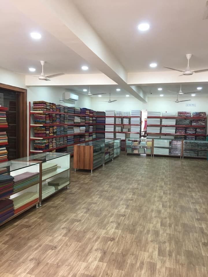 Traditional and Earthy Store Interiors for a Khadi Outlet in Ahmedabad ...