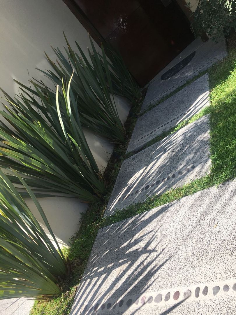 Jardines frontales perfectos para casas sencillas. | homify