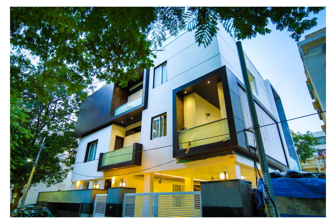 Stunning and sophisticated interiors for a south-facing triplex villa ...