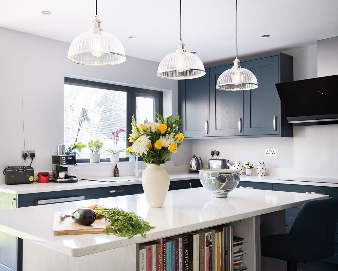 A Stunning Brigitte Shaker Kitchen Reflects an Ideal Mix of Classic and ...