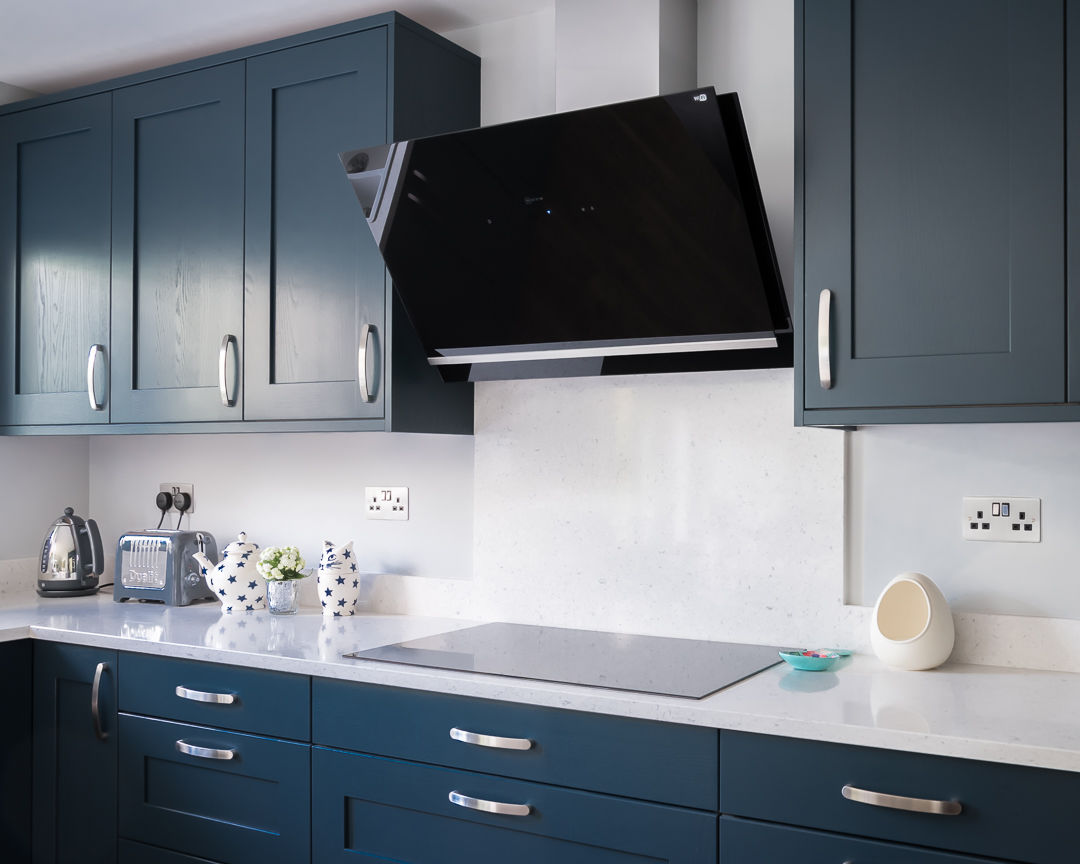 A Stunning Brigitte Shaker Kitchen Reflects an Ideal Mix of Classic and ...