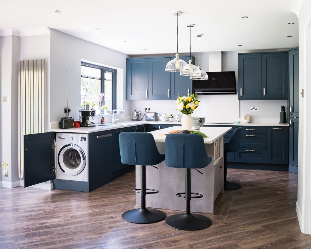 A Stunning Brigitte Shaker Kitchen Reflects an Ideal Mix of Classic and ...