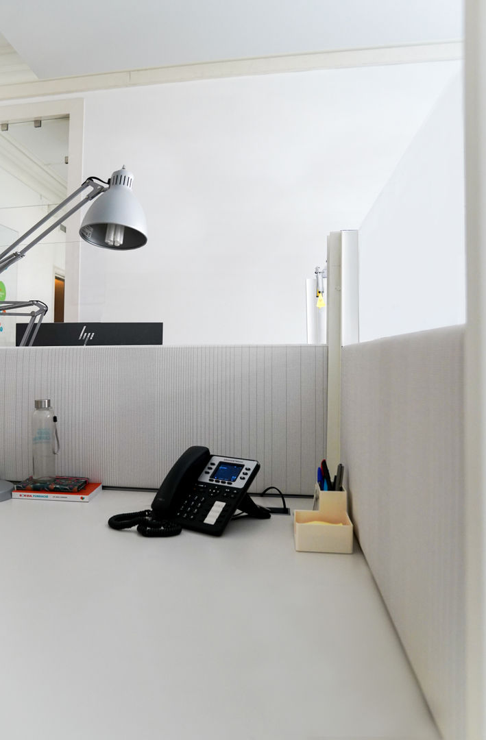 Panele akustyczne Vertisol dla biura Fundacji Josep Carreras | homify